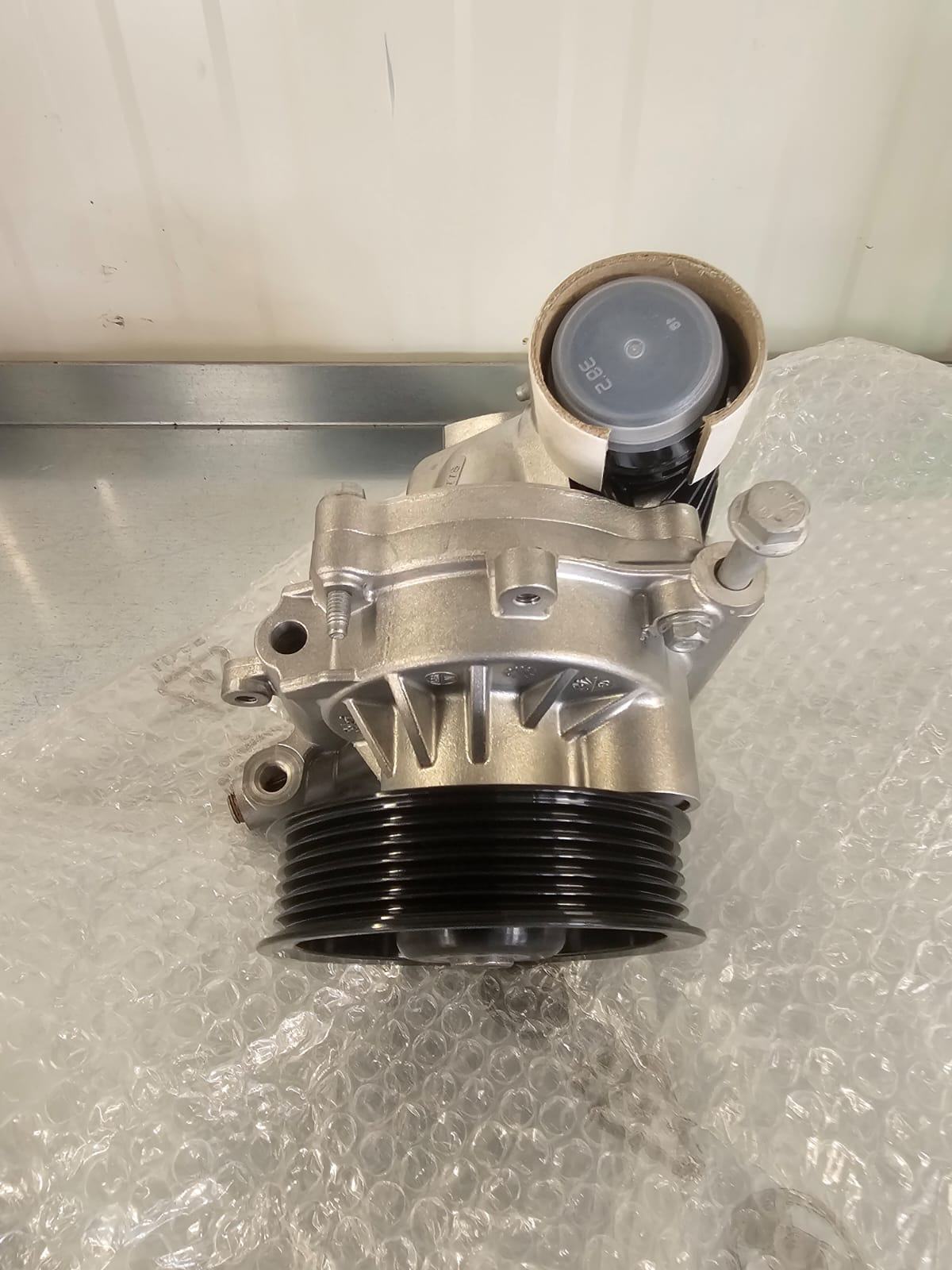 OPEL ASTRA K VODENA PUMPA # 55513553 #55513552