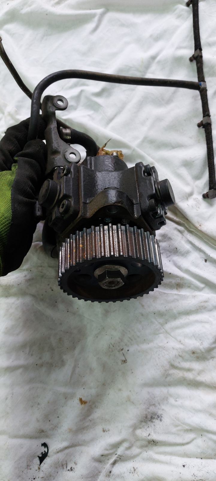 Opel insignia pumpa visokog pritiska GM55571005