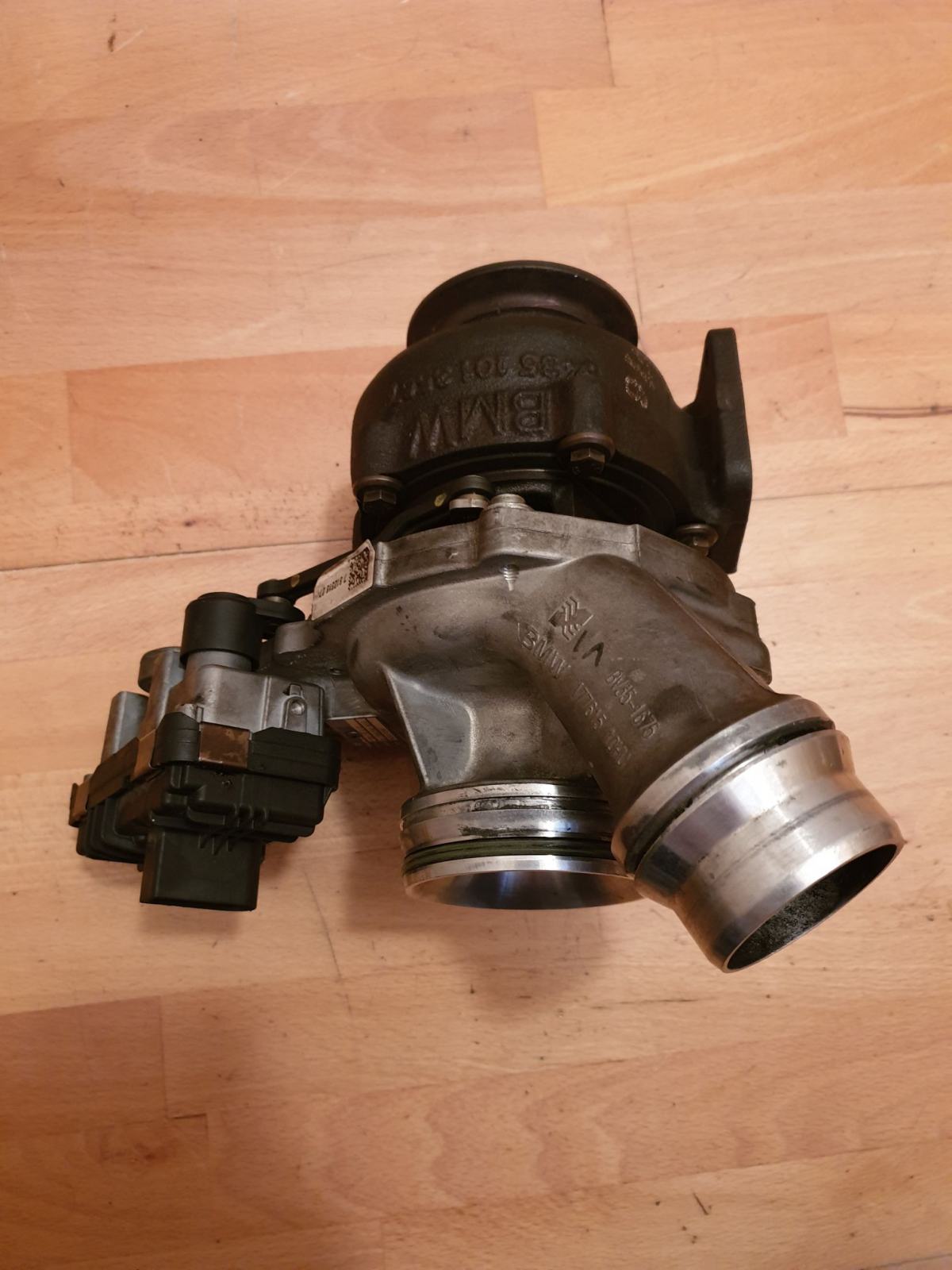 Original Turbo BMW N47C16A 7812318 54359700047