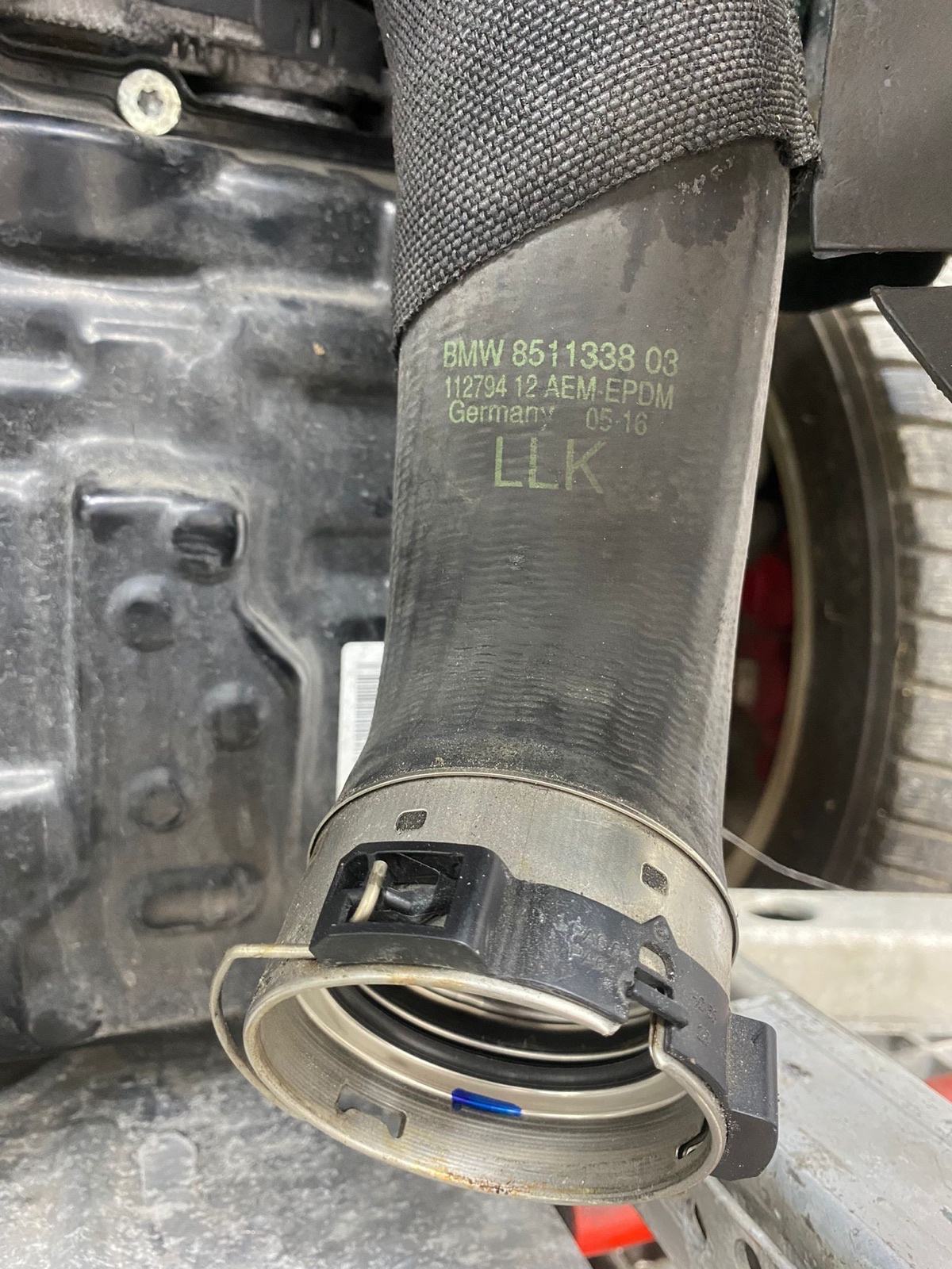 original Zracni slauh 8511338 BMW X1 F48 F45 F46 F39 Mini