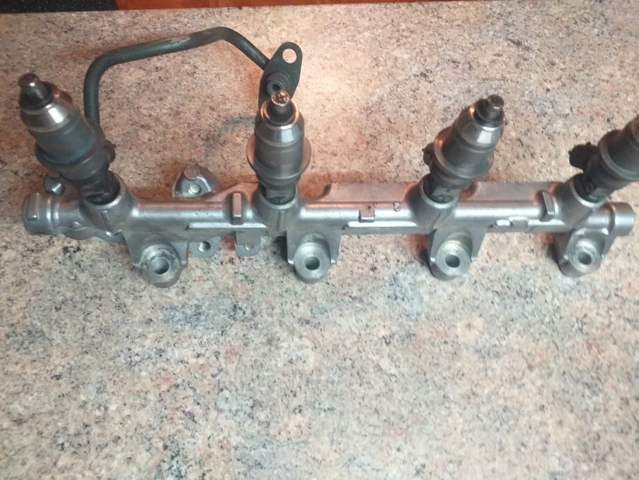 PAJERO GDI 2.0 INJECTOR