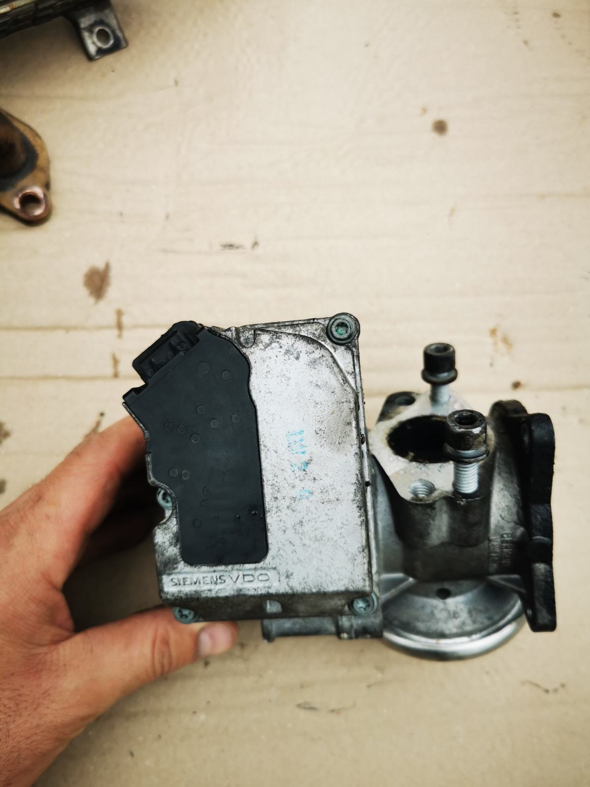 Passat b6 1,9tdi bxe egr ventil