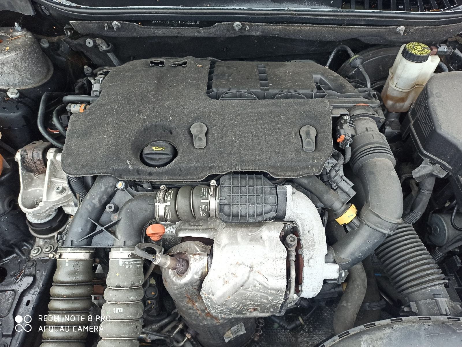 Peugeot 1.6hdi motor DV6C