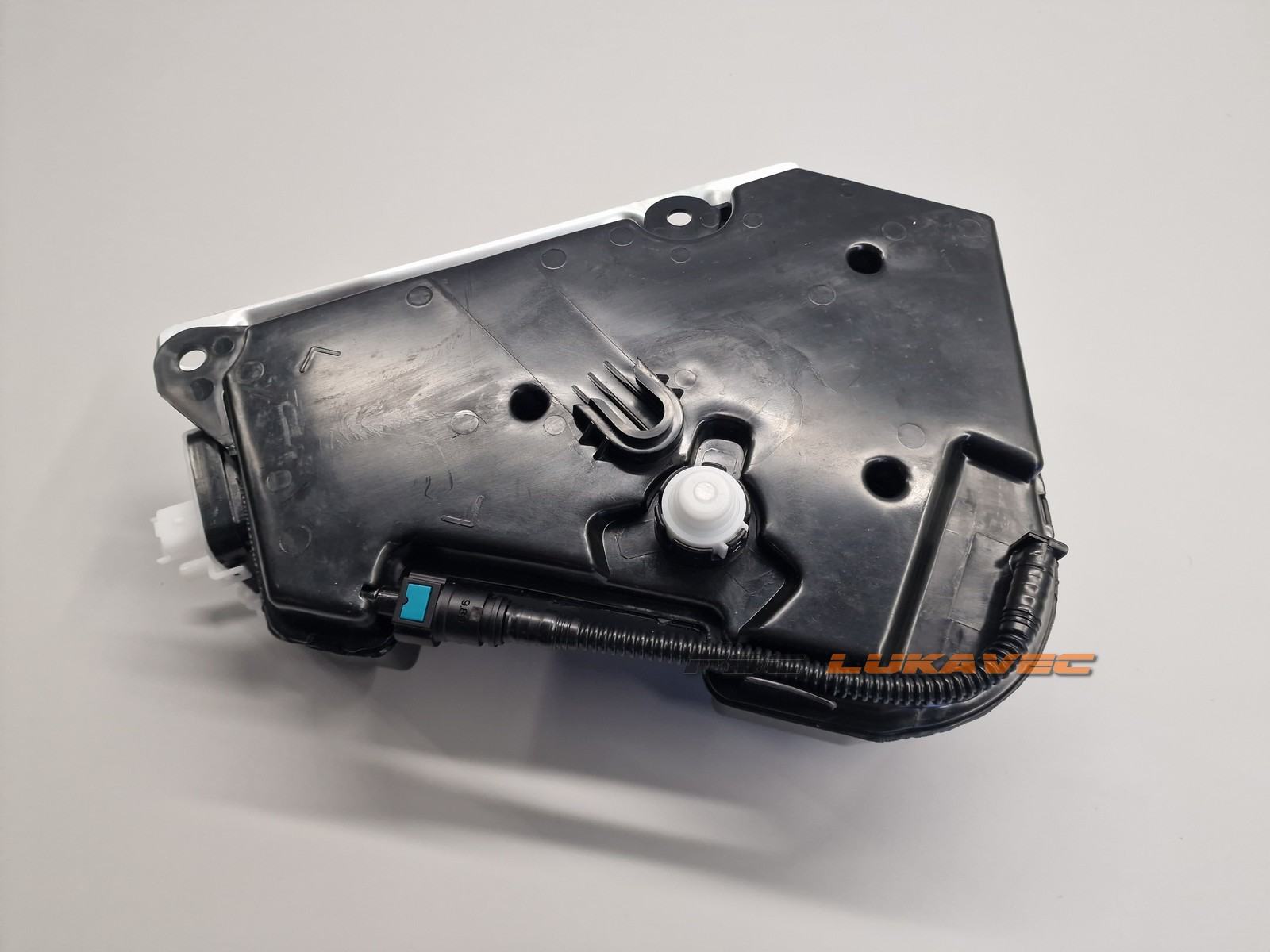 PEUGEOT 3008 SPREMNIK DPF TEKUĆINE 1606340280 1500PY