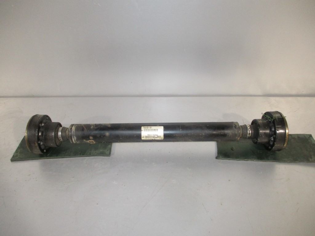 POLUOSOVINA AUDI Q7 > 06-09 7L0521101