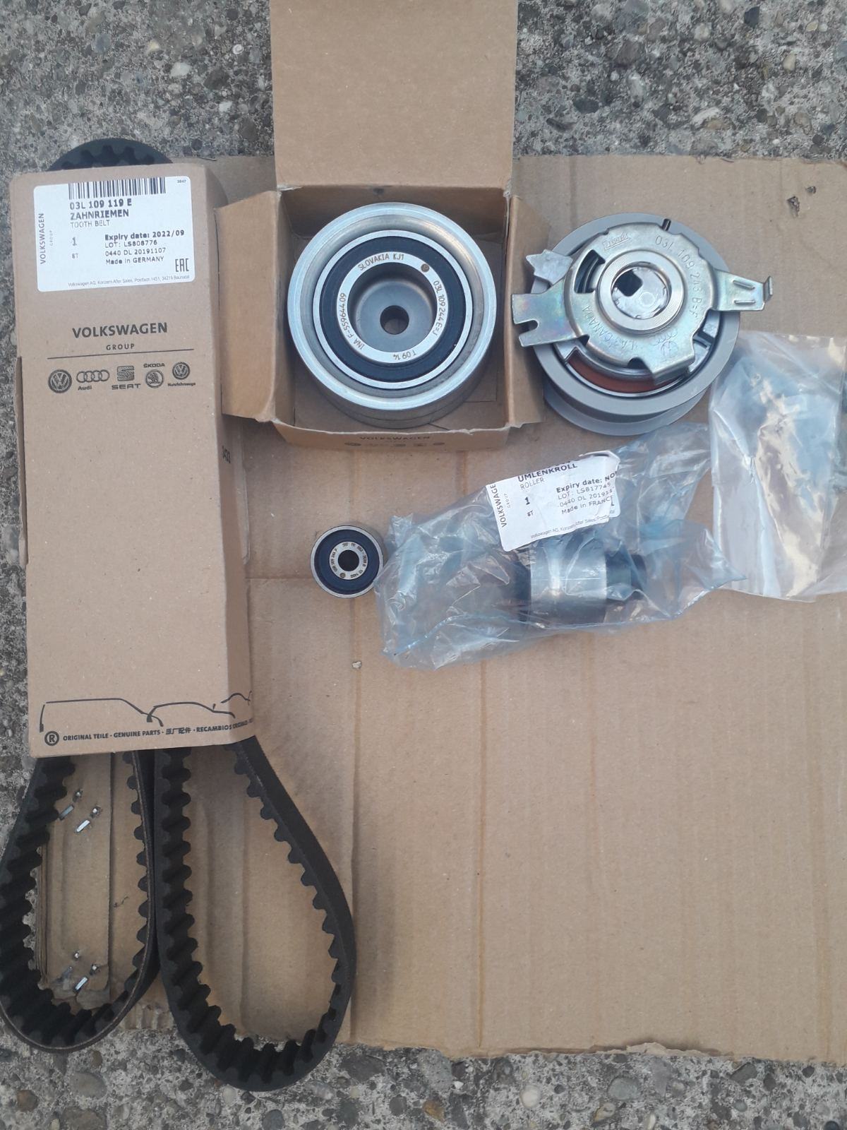 Set zupčasti , pumpe, pumpa dizna SIEMENS 2.0 i 1.6 ORGINAL WV....