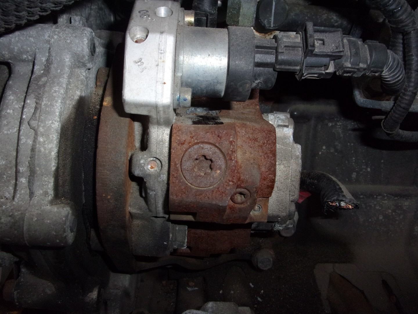 PUMPA VISOKOG PRITISKA KIA SORENTO > 02-06 331004A000