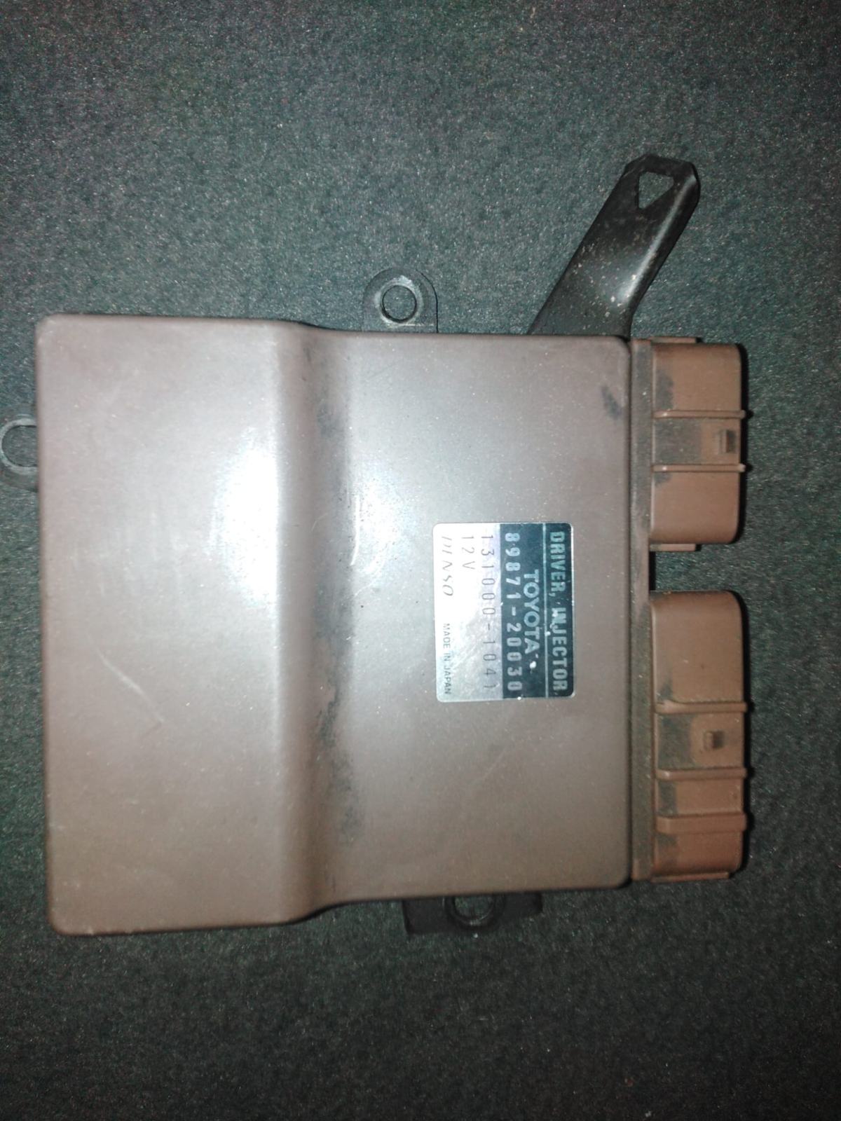 Toyota 2.0 D4D 2004. godina driver injector