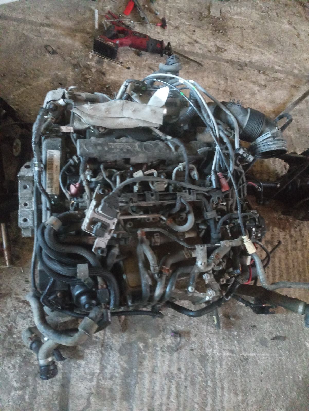 VW CADDY 3 4 2.0 TDI DFS DFSD 75KW MOTOR