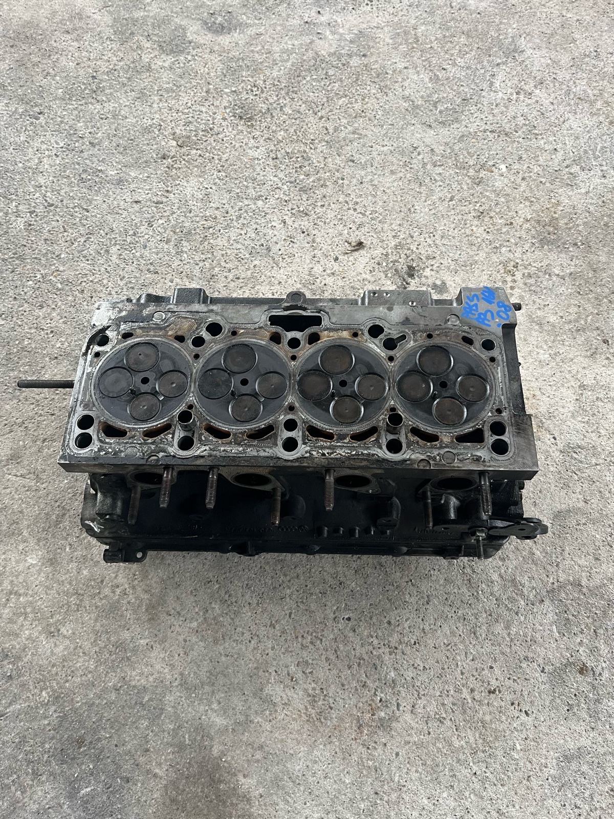 Vw glava motora 2.0tdi 16V