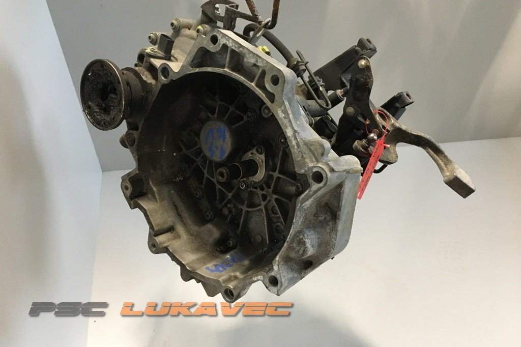 VW POLO MJENJAČ POLO GETRIBA 1.4 16V FDM 02T301103H