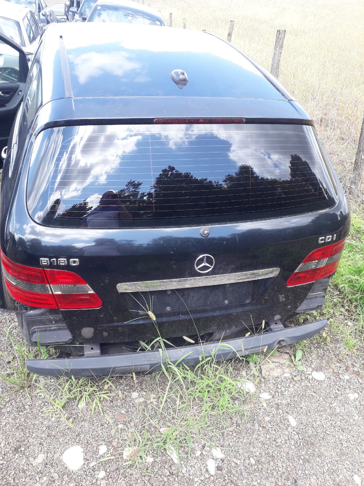 zadnja hauba mercedes b klasa w245
