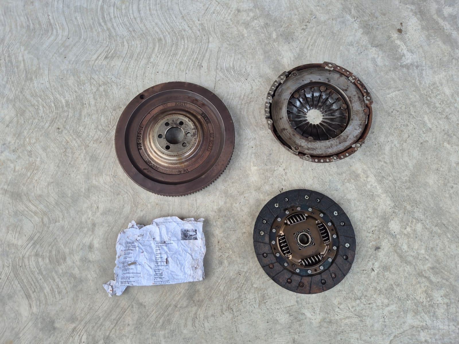 Zamajac korpa lamela set kvačila 1.2 TSI Golf 6 7 Plus Touran 03F10527