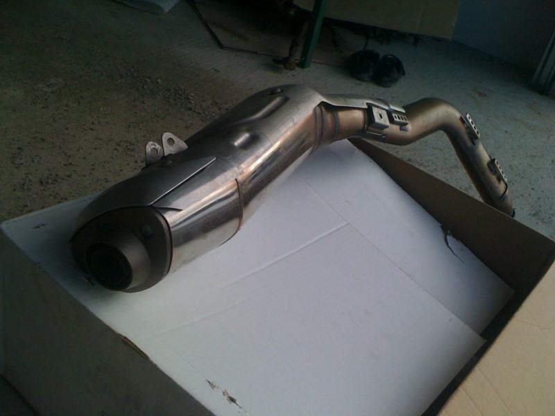 Honda Cbr 600rr 2003 auspuh oklopi...