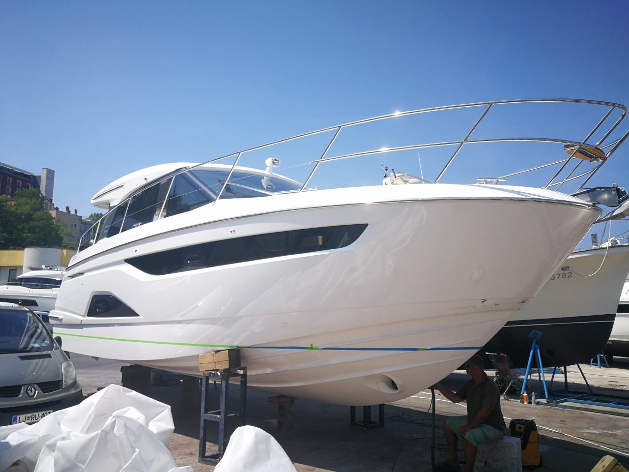 BAVARIA YACHT R40 Coupe