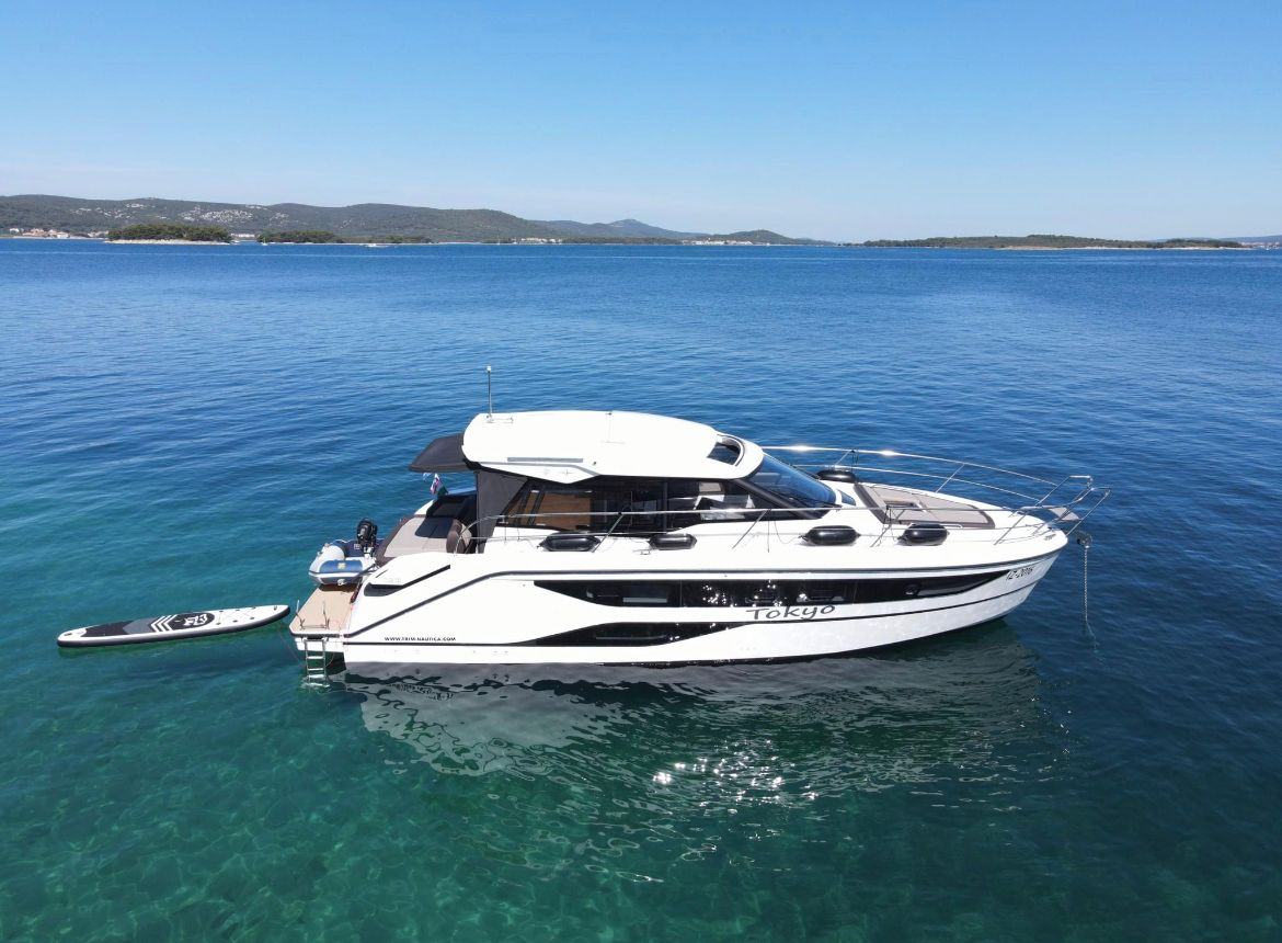 BAVARIA YACHT SR36 HT