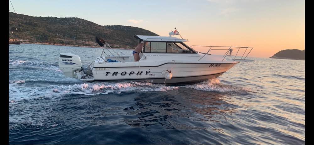 Bayliner Trophy Pro 2359 *BEZ MOTORA*