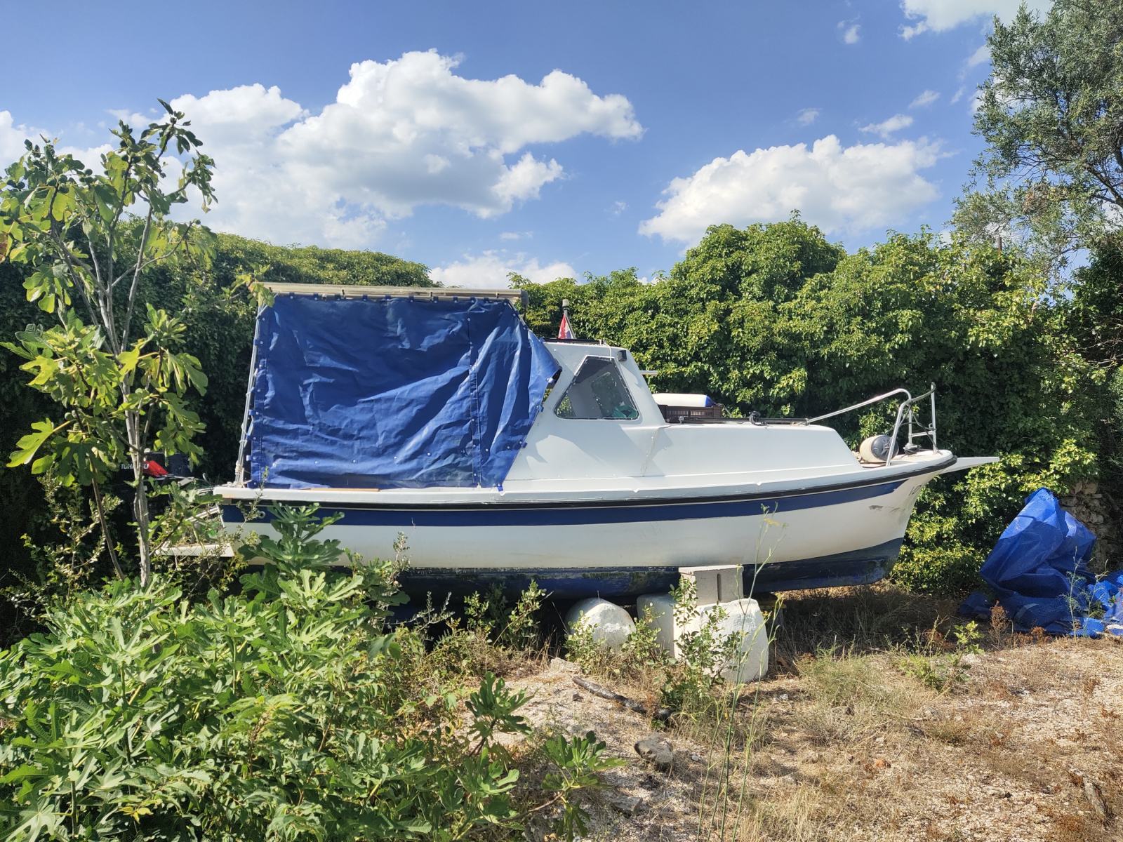 brod gradac 580, sa motorom