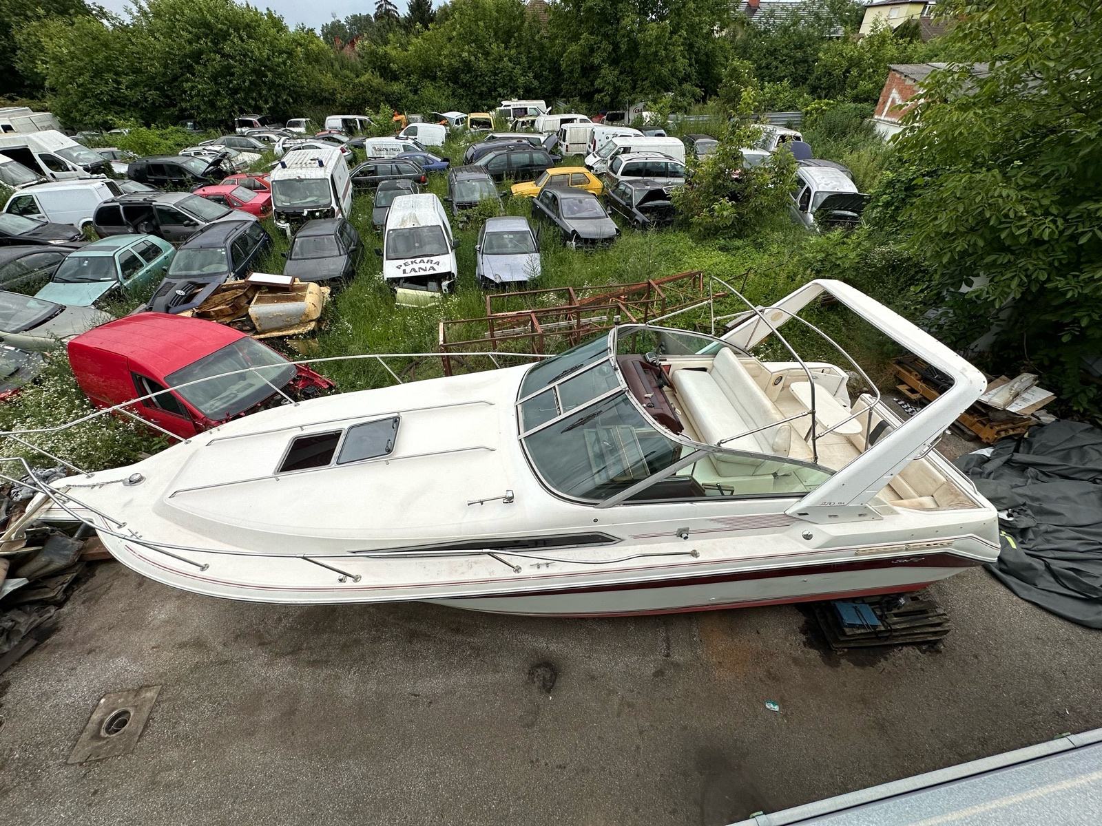 Gliser Sea Ray 270 DA, 2 x MerCruiser 4,3/V6, BROD,BRODICA