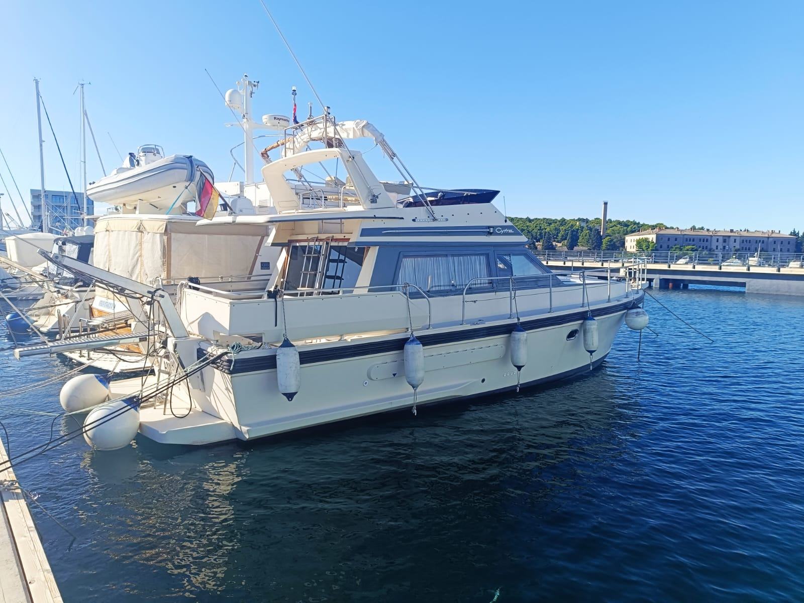 Cytra Senator 40 Fly