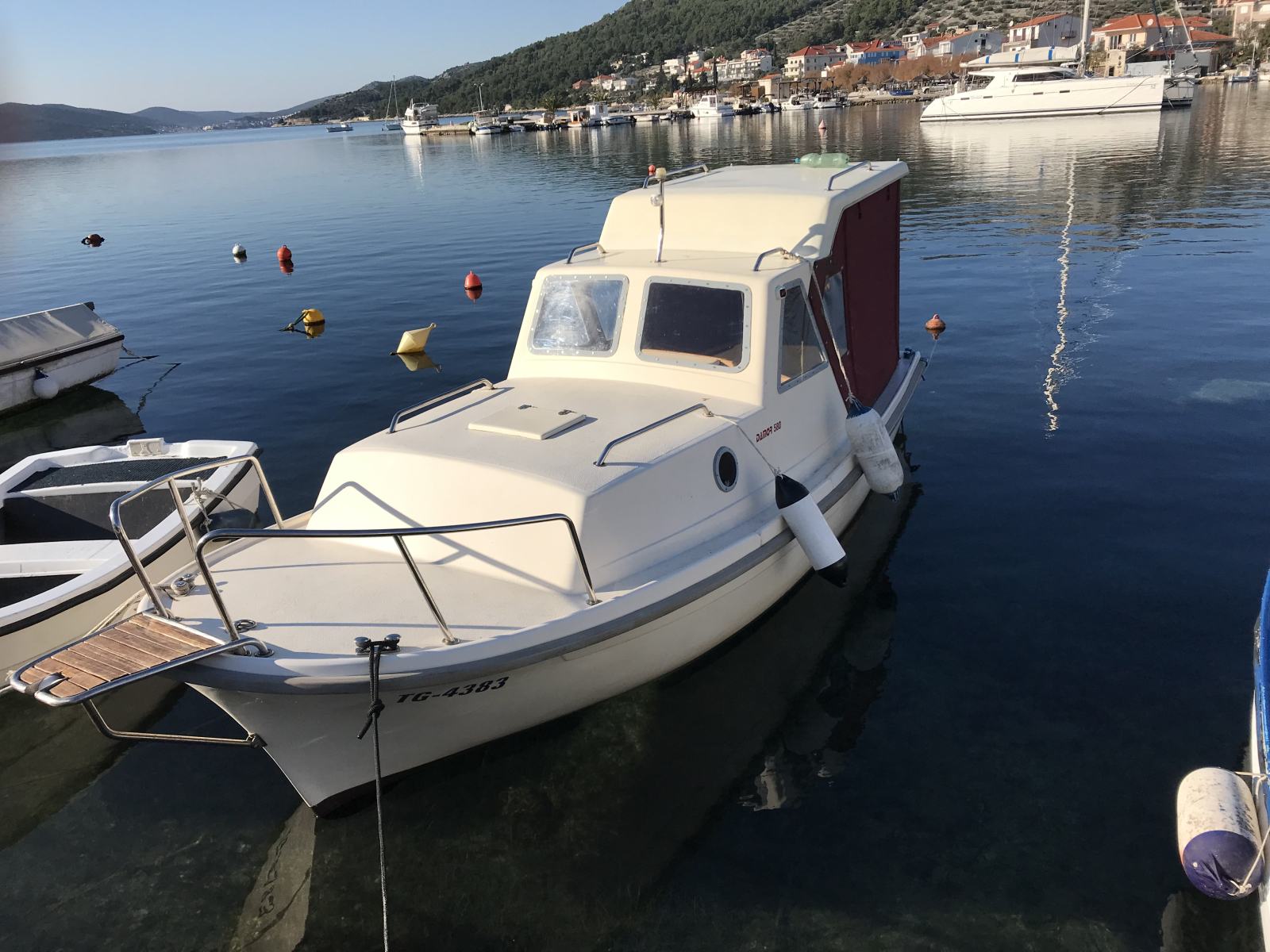 Damor 580 - Tohatsu 9,8 ks 4 t