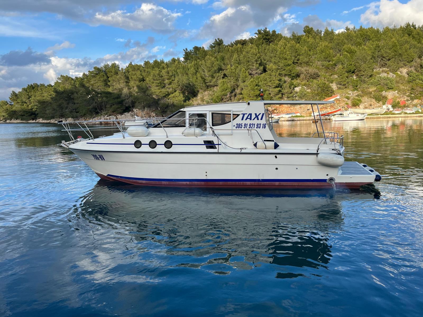 Azimut, gliser za prijevoz putnika