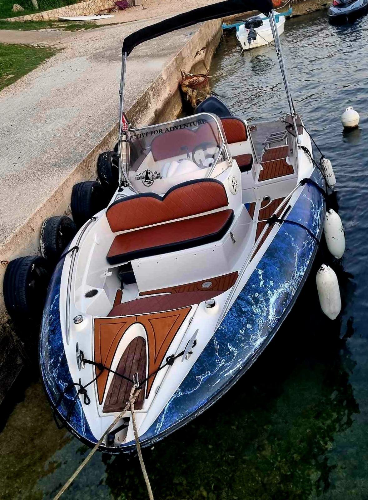 Gliser Quicksilver Commander 550