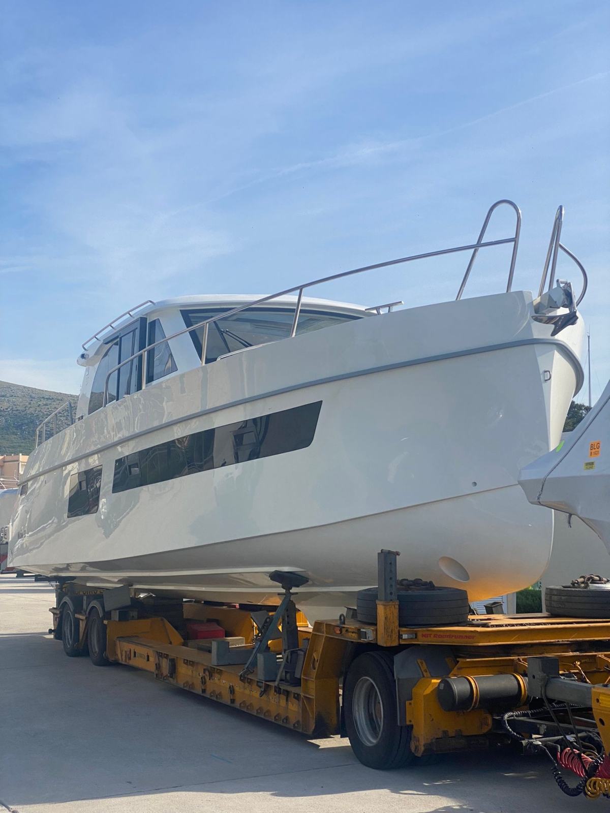 MAXIMA 37 i Volvo Penta 270 ks- osovinski vod