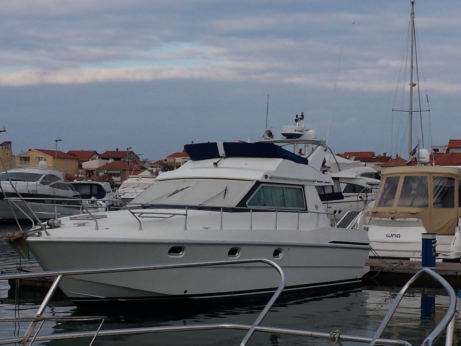 MOCHI CRAFT DOMINATOR 40, PRILIKA