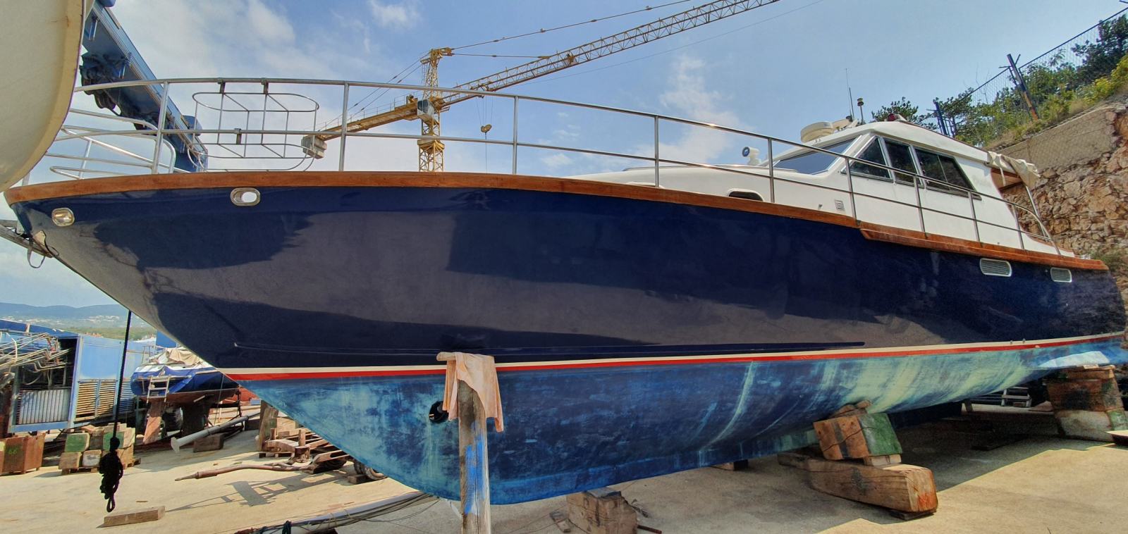 MOTORNA JAHTA 14M 2*VP TAMD63