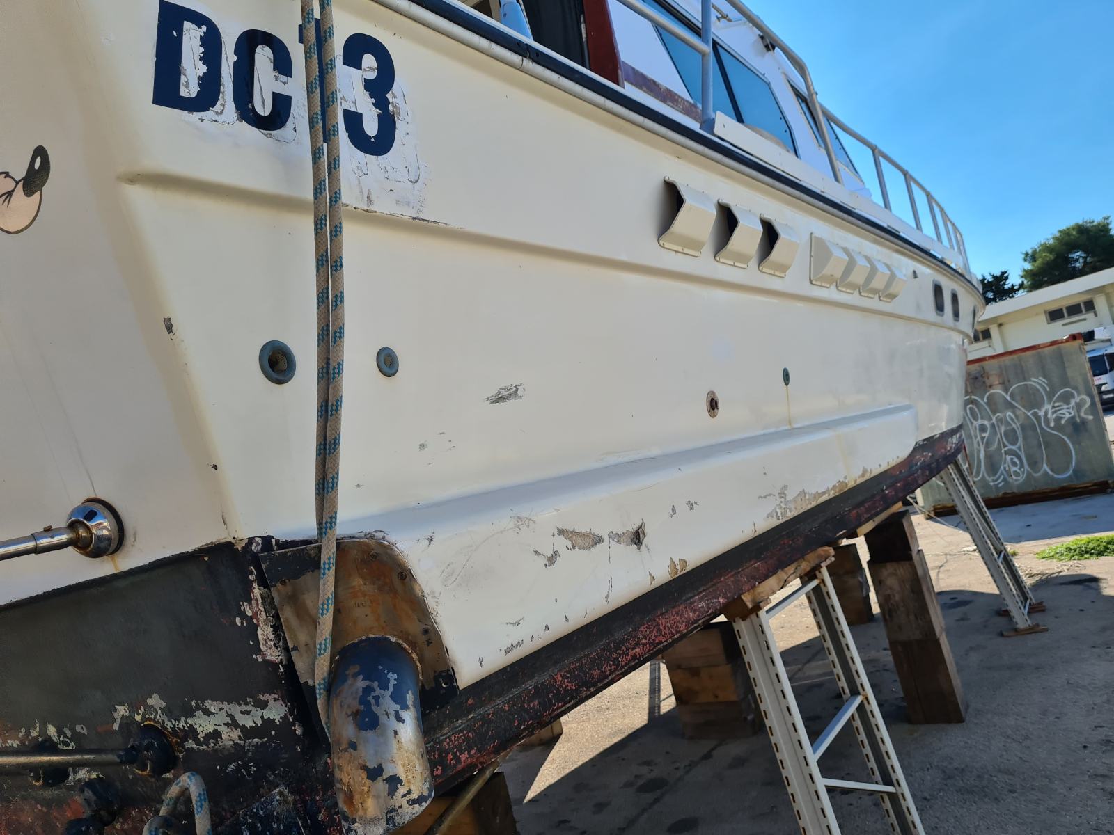 Motorna jahta brodica