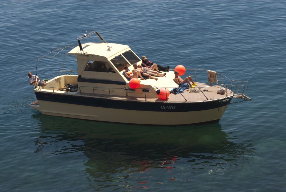 Motorna jahta Cytra ambassador