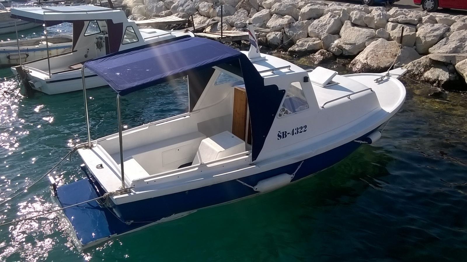 Motorni brod Gradac