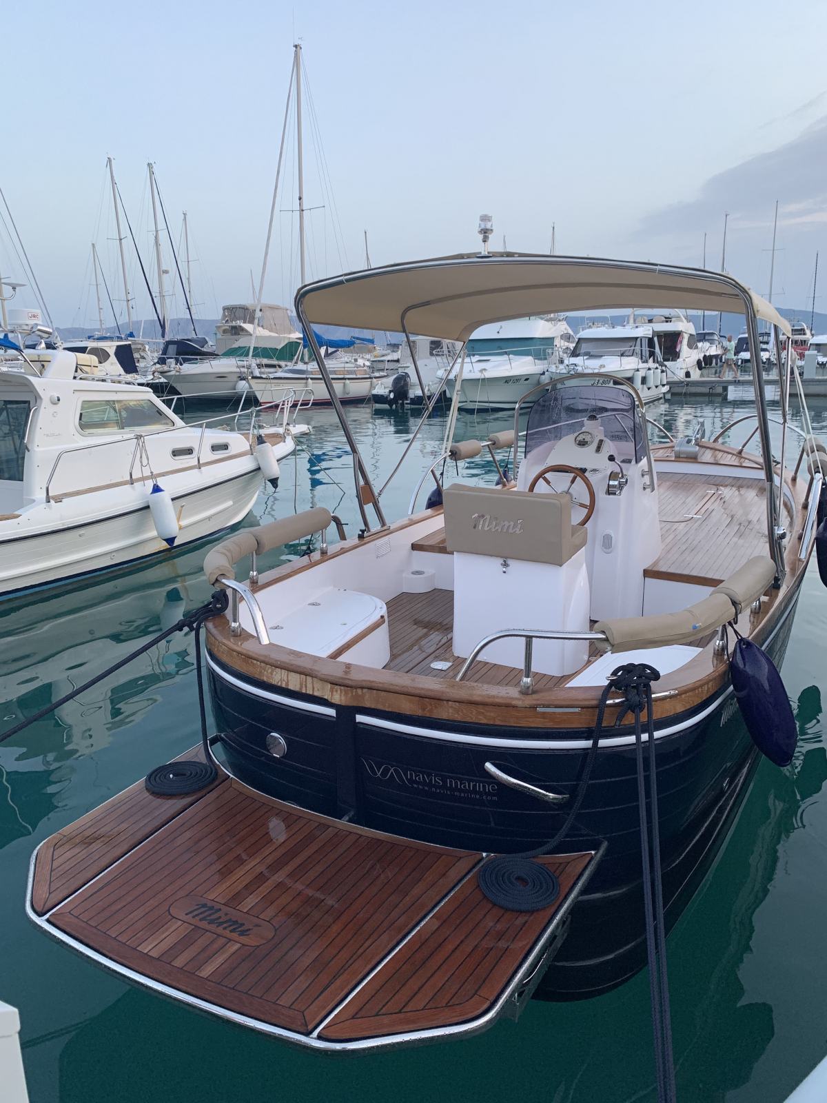 Motorni gliser Gozzo Mimi Libeccio 7 - Demo plovilo