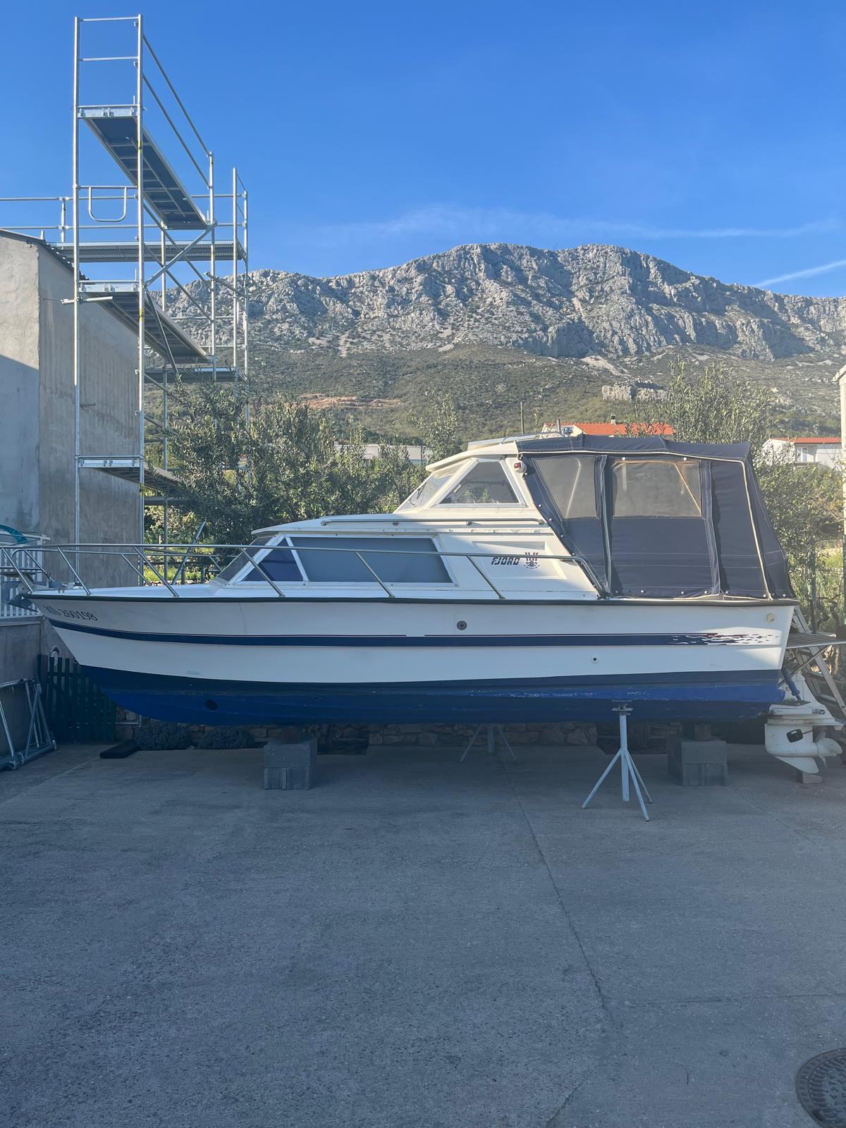 Prodaja plovila Fjord Gliser