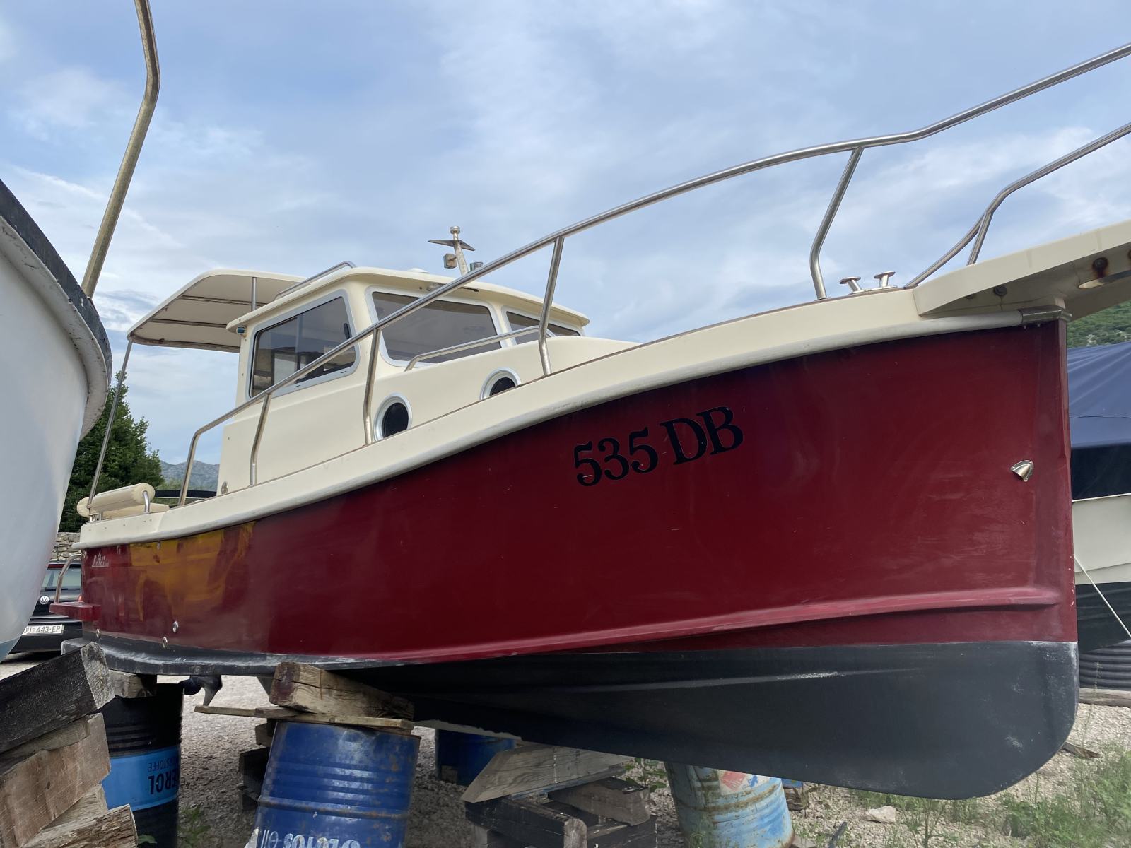 prodajem leidi 600
