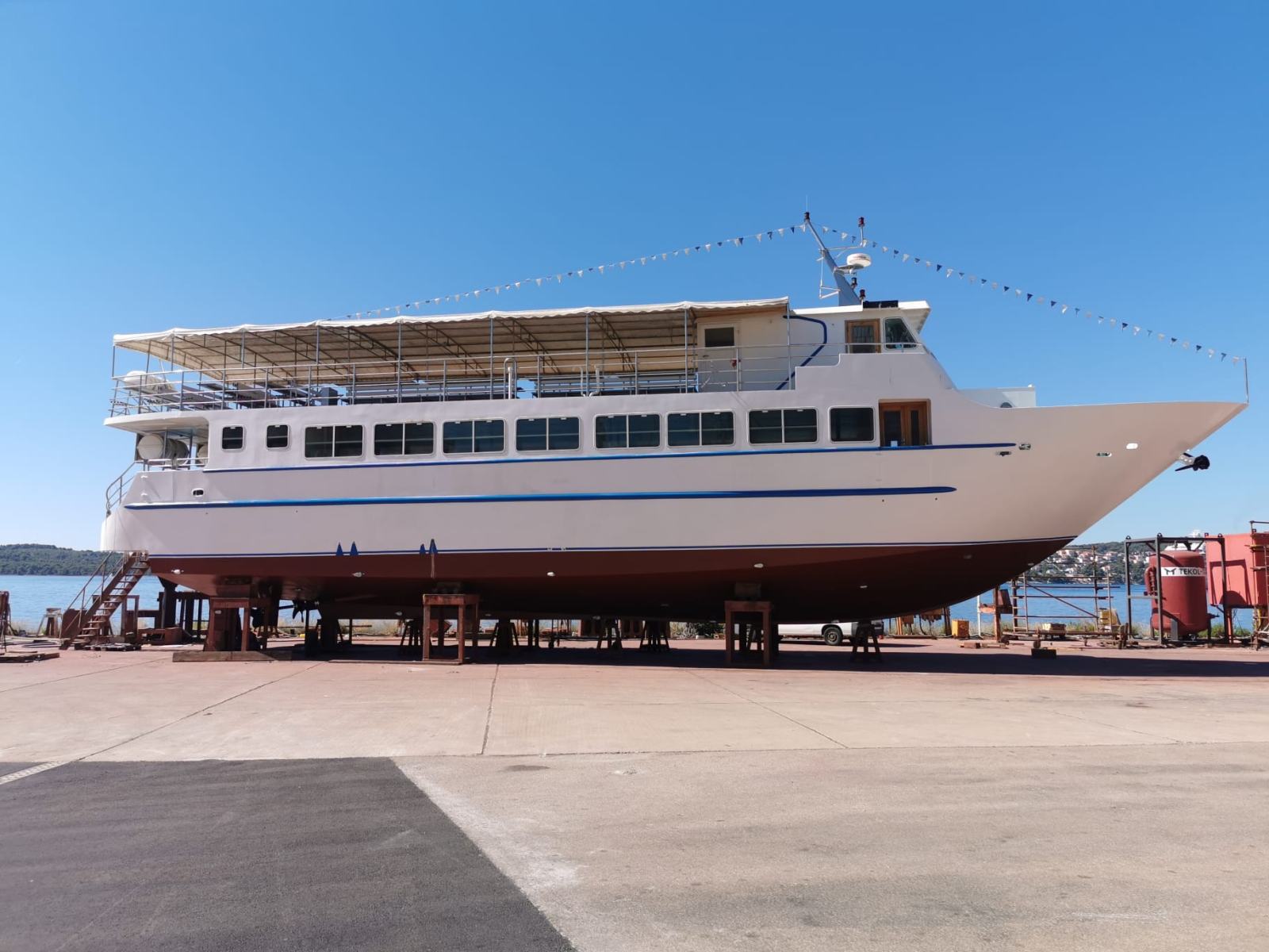 Putnički brod-prodaja/najam