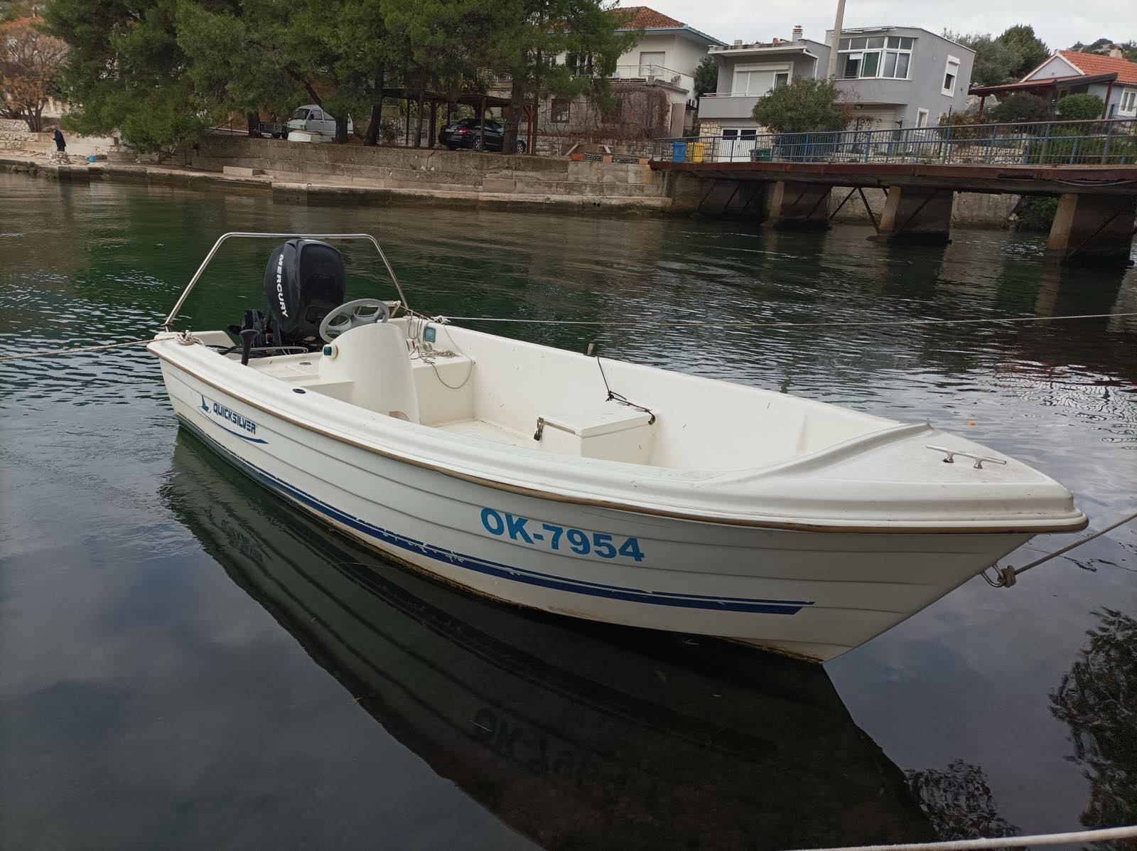 QUICKSILVER 440 FISH + MERCURY 25 KS