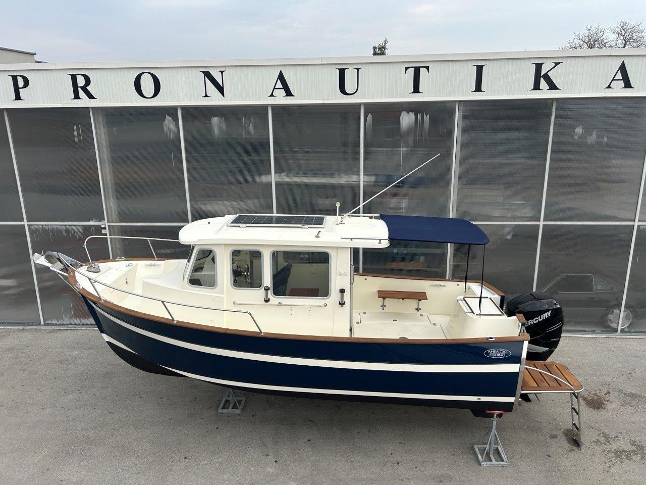 RHEA 730 FISHING MERCURY VERADO L6-225 **PRONAUTIKA**