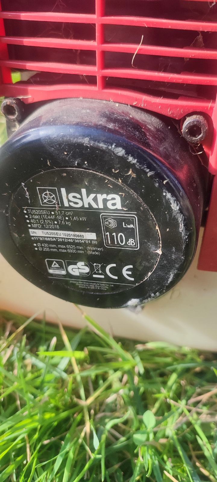 Motorni trimer Iskra