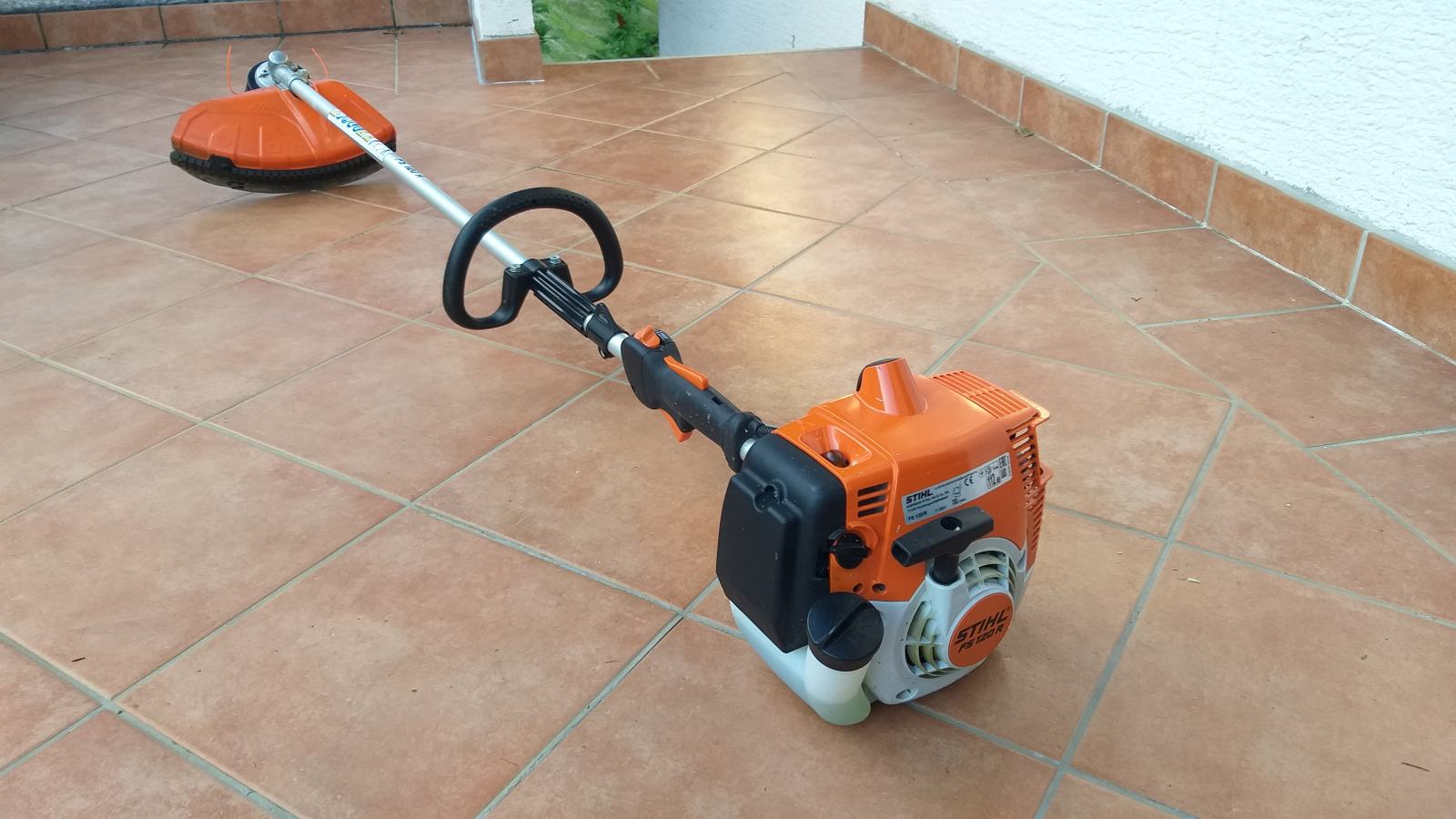 Stihl FS120R motorna kosa-trimer