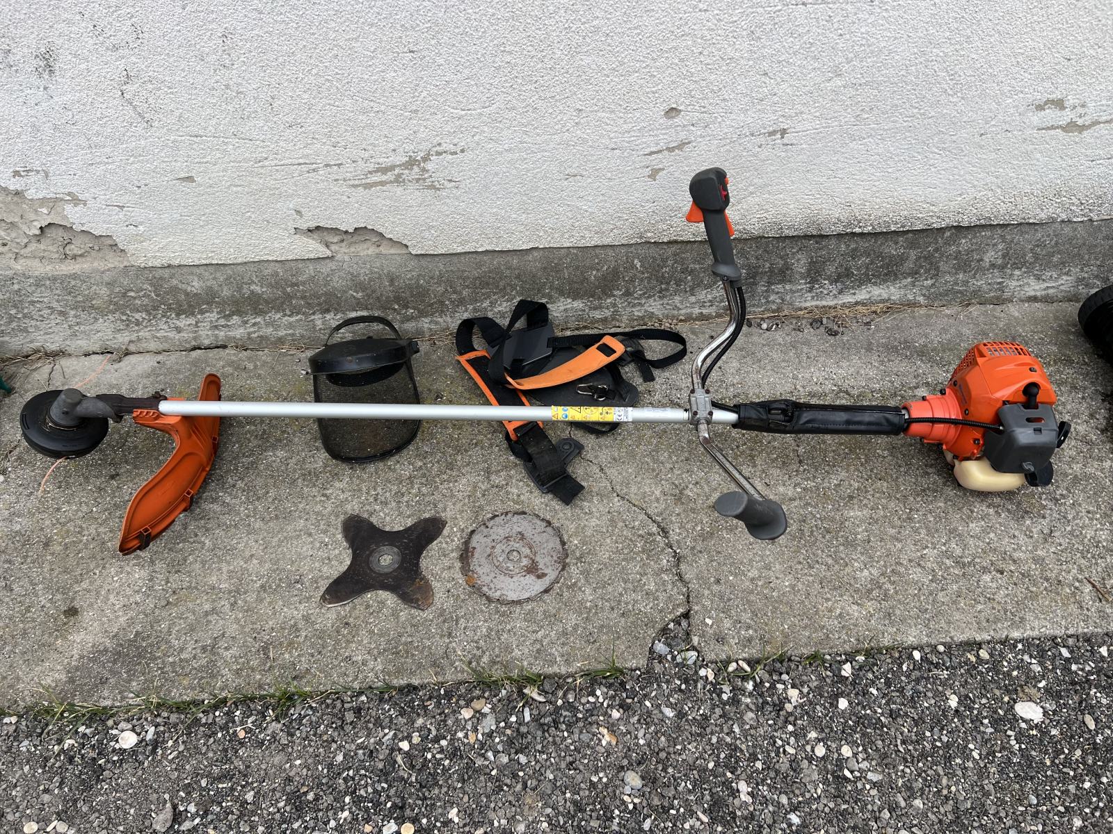 Trimer Husqvarna 143R-II - profi