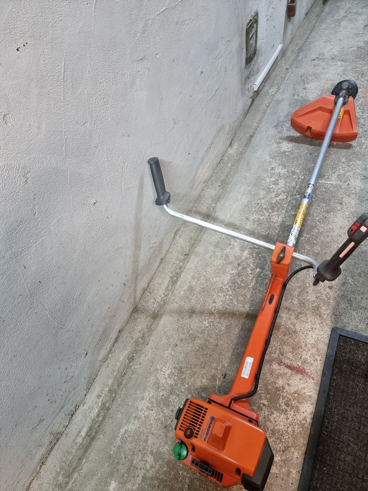 TRIMER HUSQVARNA 235R