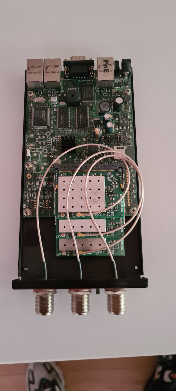 Mikrotik RB433AH + Wireless RB R52 X3