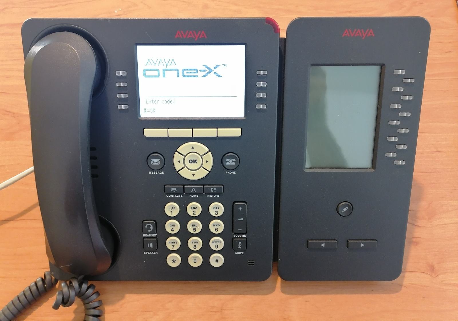 Avaya 9608 IP Telefon + Avaya BM12 Button Module