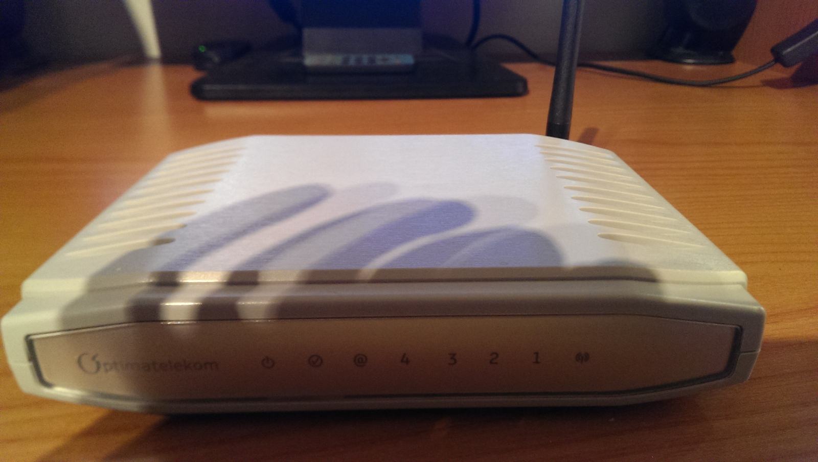 Fast 1704 Optima WLAN MODEM ROUTER sagemcom