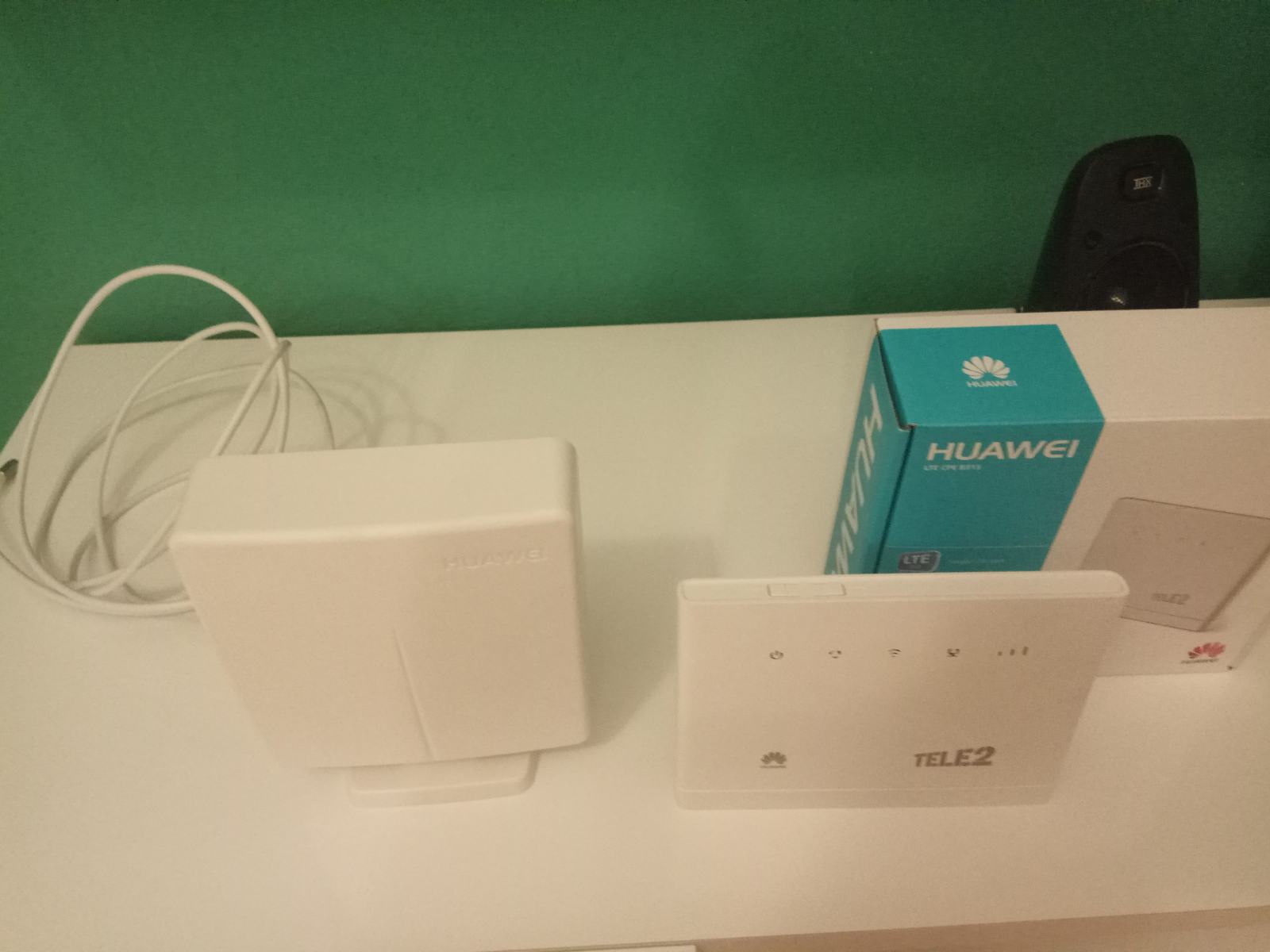Antena huawei za huawei B315s-22 tele2 pokućni 4G LTE router