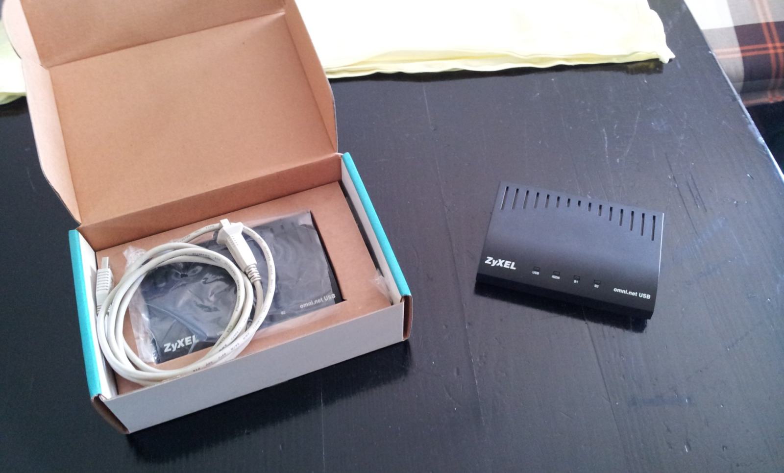 ISDN externi modem Zyxel