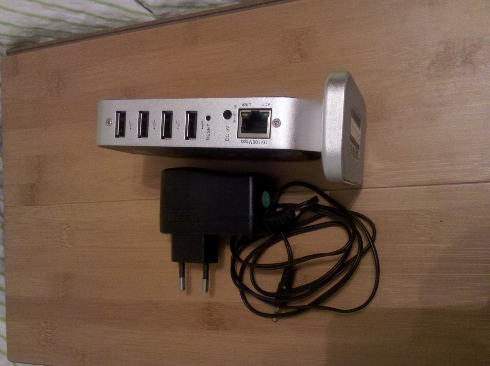 Network 4 Port USB 2.0 Server
