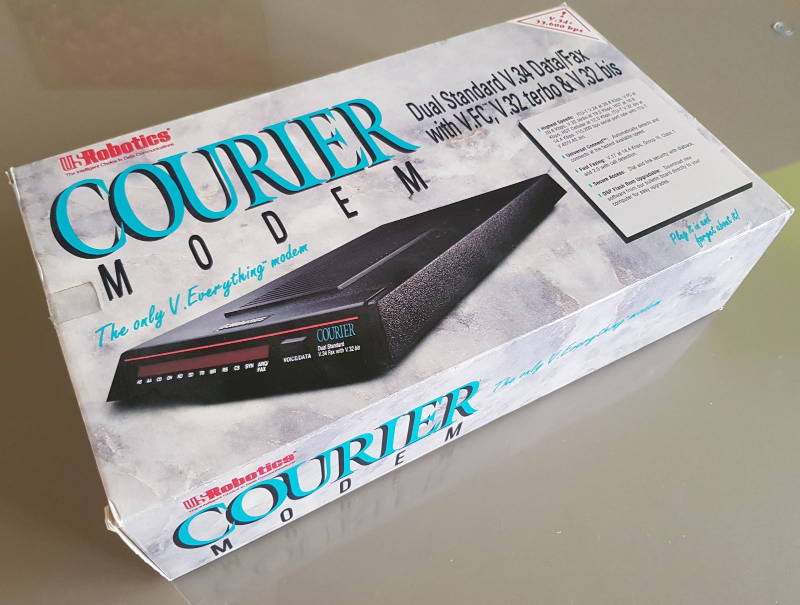 USRobotics Courier modem